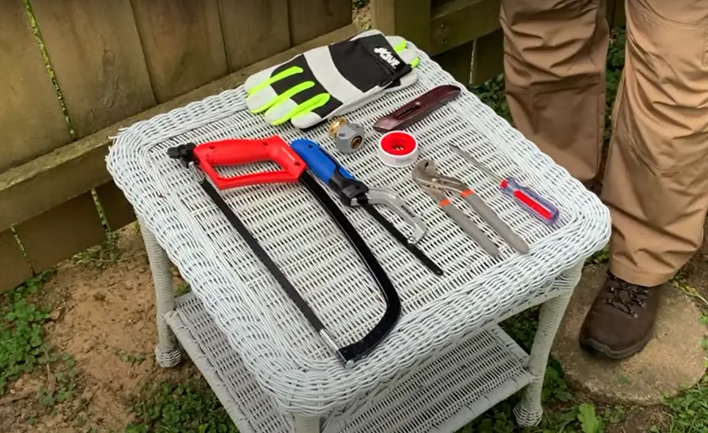 How to Remove Garden Hose Connector? - GardenProfy