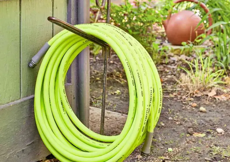 1/2 vs. 5/8 Garden Hose: Which is Better? - GardenProfy