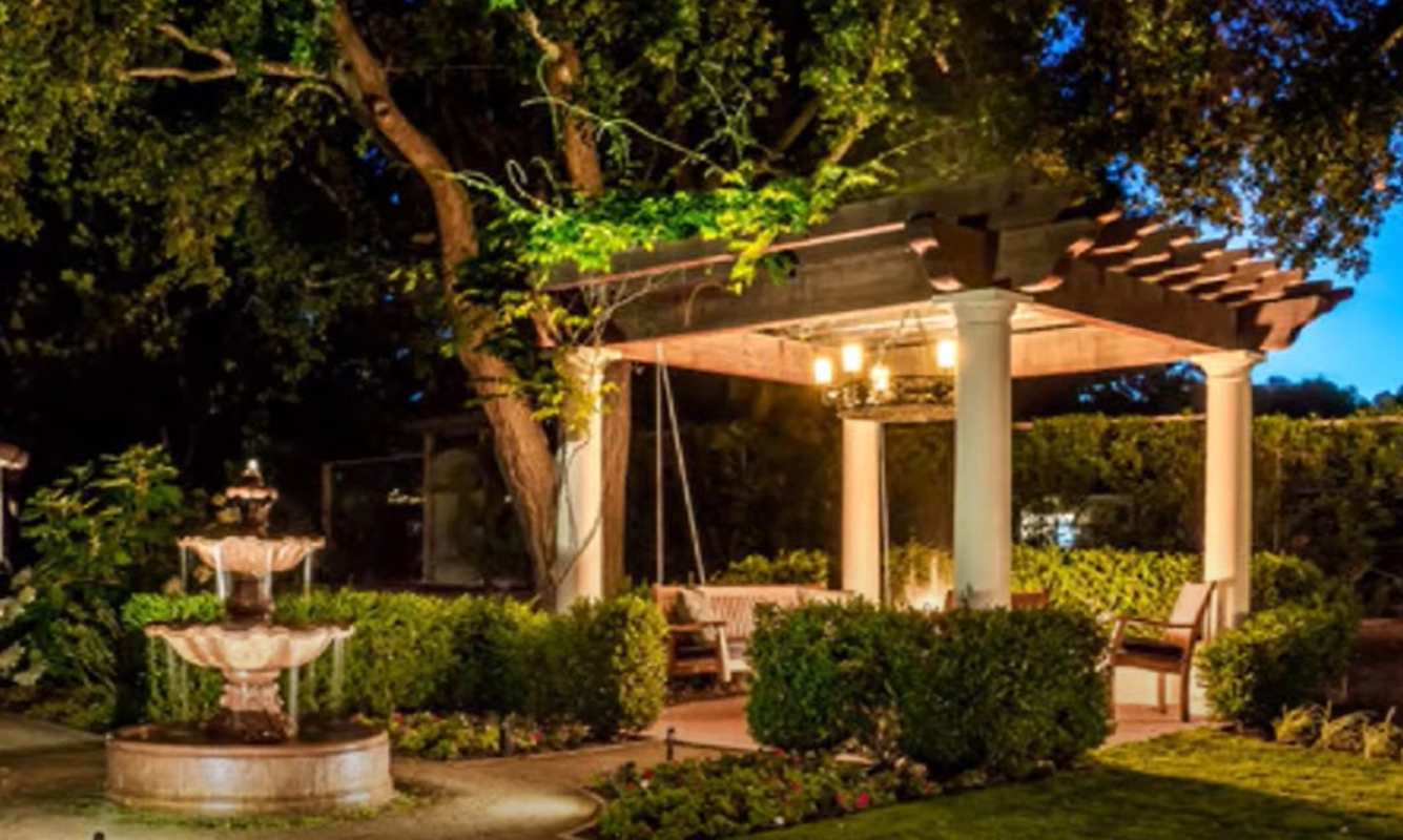 Rustic Italian Garden Ideas - GardenProfy