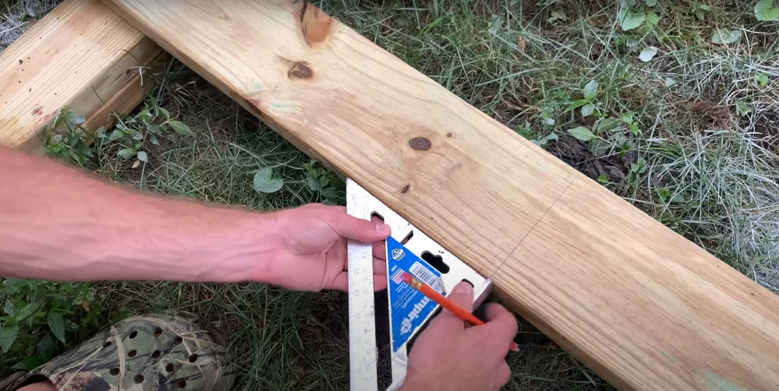 How to Build a Slanted Shed Roof? - GardenProfy