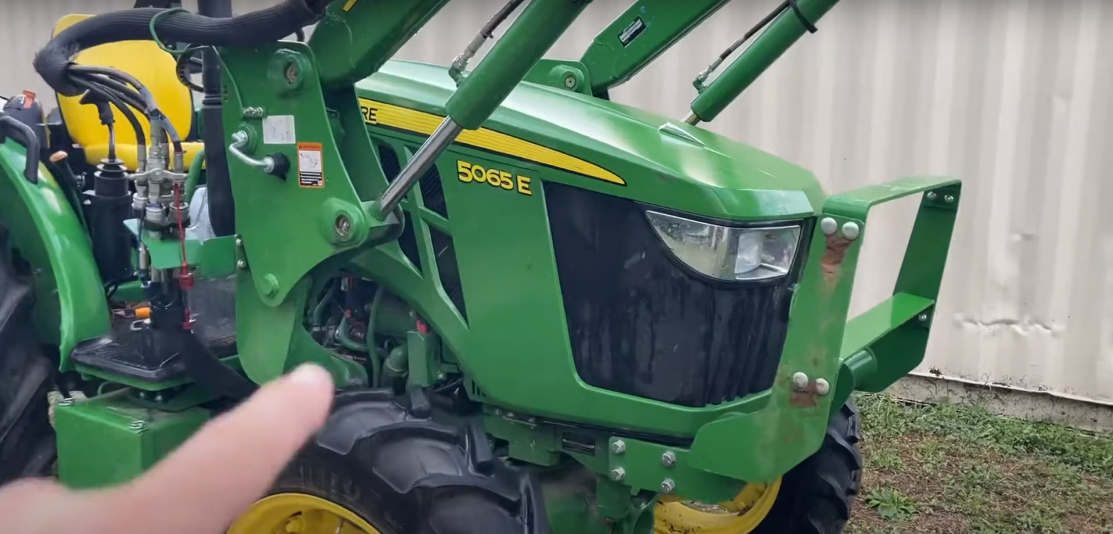 John Deere 5065e Problems - GardenProfy