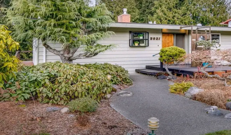 Corner Lot Landscaping Ideas - GardenProfy